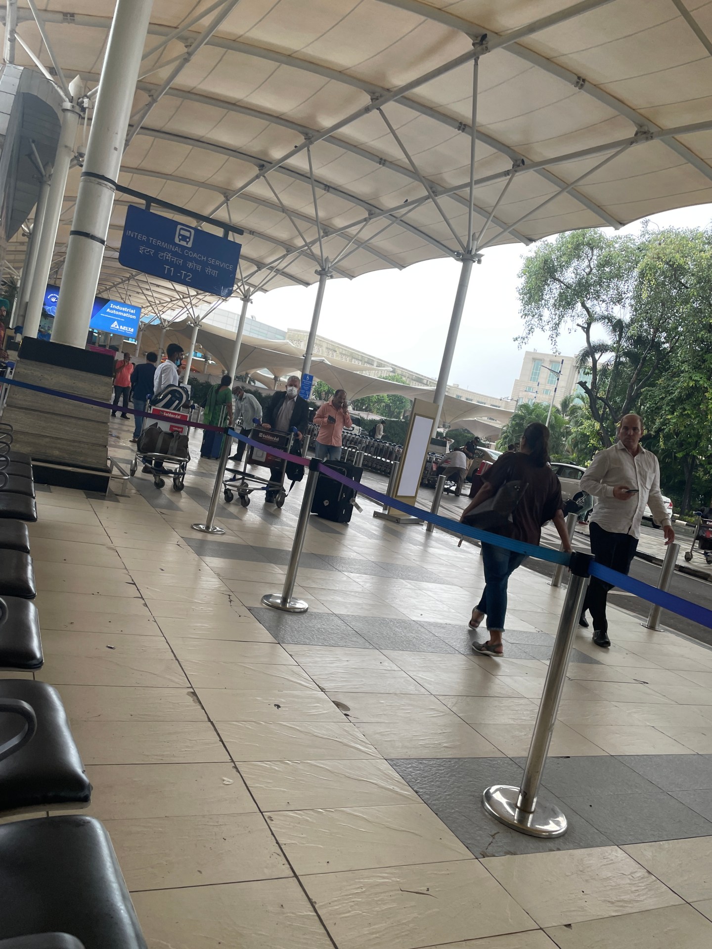 Mumbai transfer between T1 and T2. – Rahul's Travel and Food